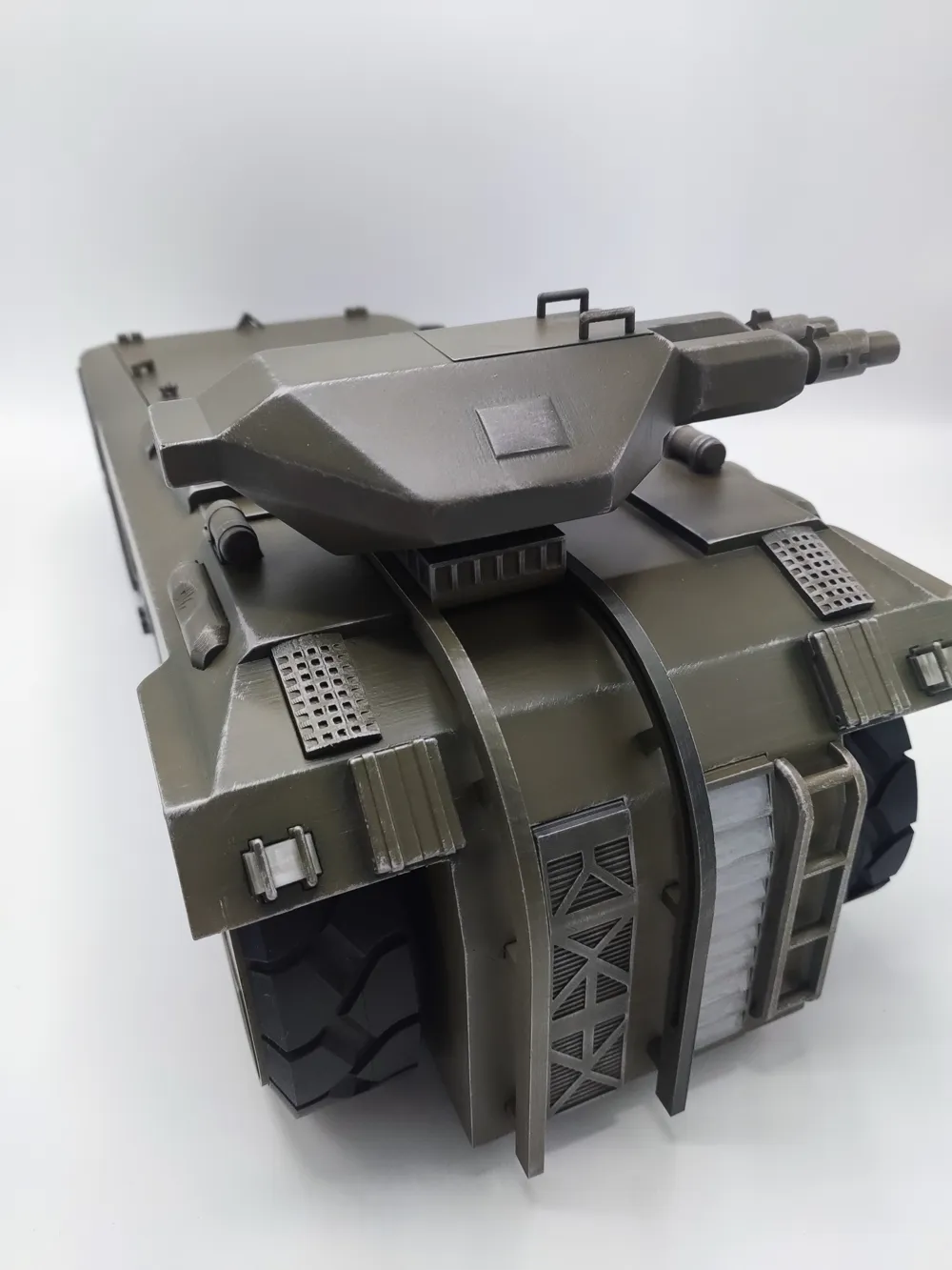 Aliens APC Full 1:18 Scale Build With Interior - Free 3D Print Model ...