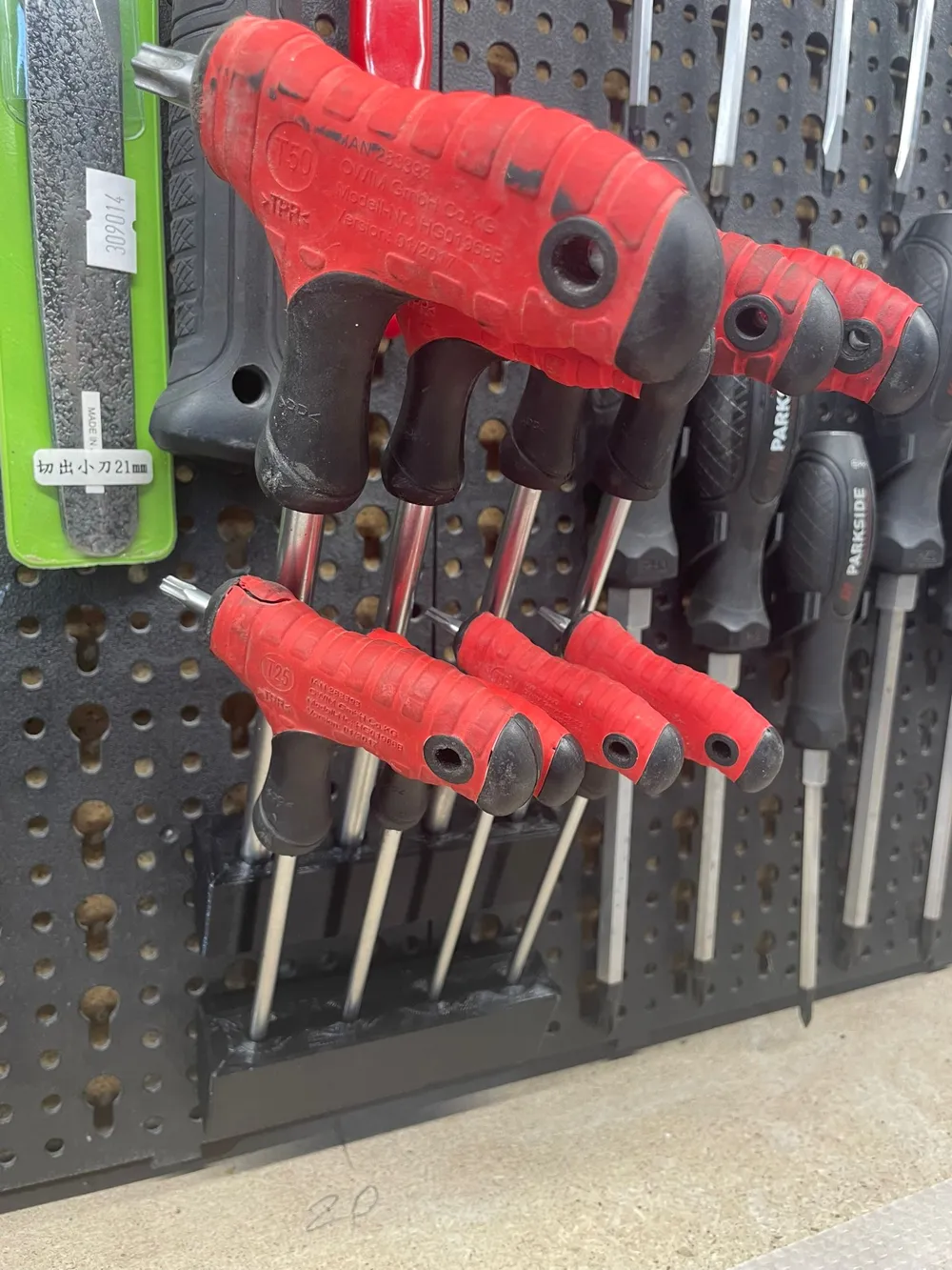 Torx / Hex wrench holder - Free 3D Print Model - MakerWorld