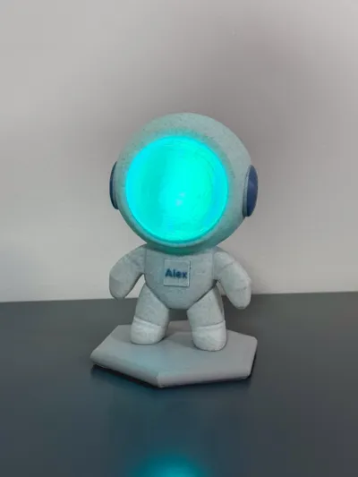 Spaceman Lamp by Ionut90 MakerWorld: Download Free 3D Models
