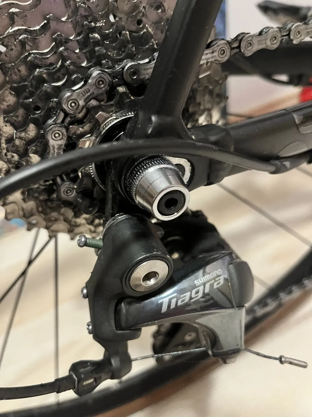 Elite NOVO FORCE 12mm Thru Axle Adapter - Free 3D Print Model - MakerWorld