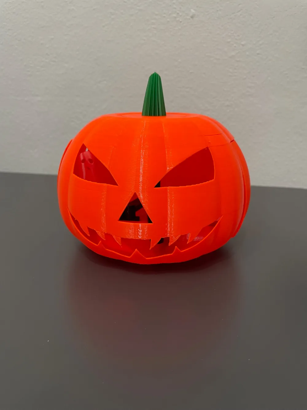 Halloween pumpkin with sliding ghosts by Dany 3D - MakerWorld