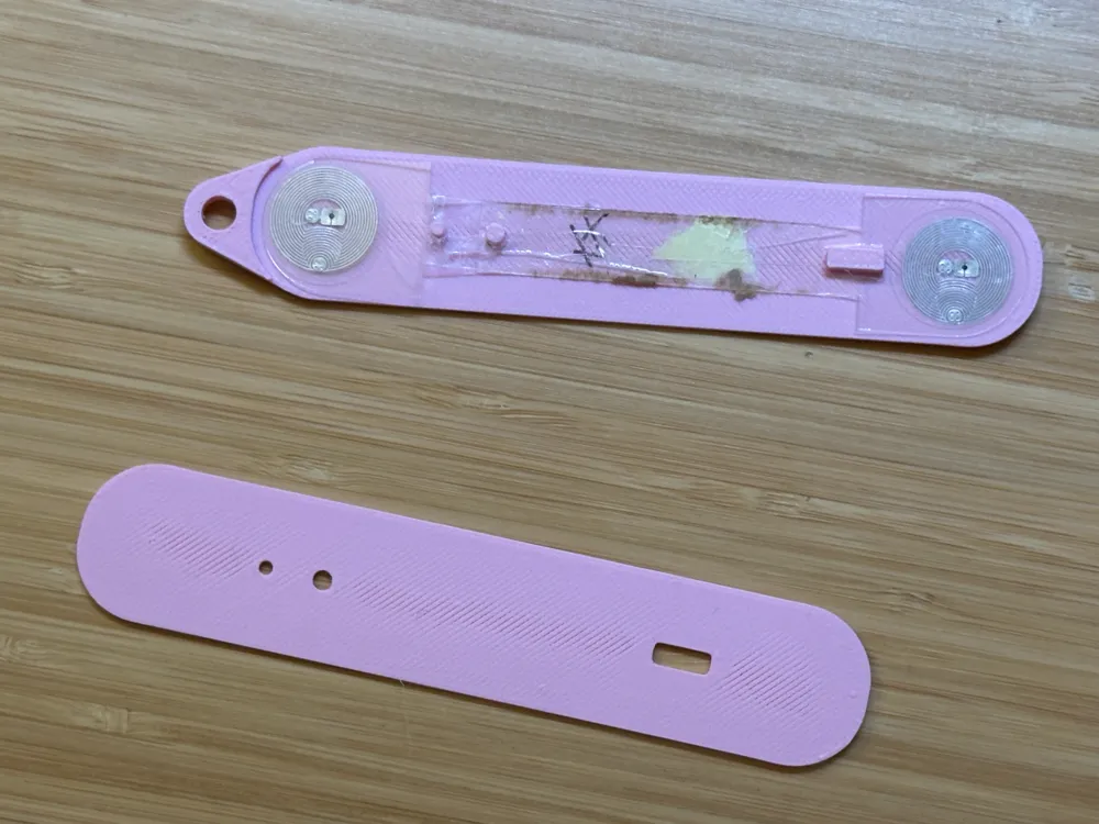 RFID Tag Holder: Snap, Store, and Organize! by MarketSt_3D MakerWorld ...