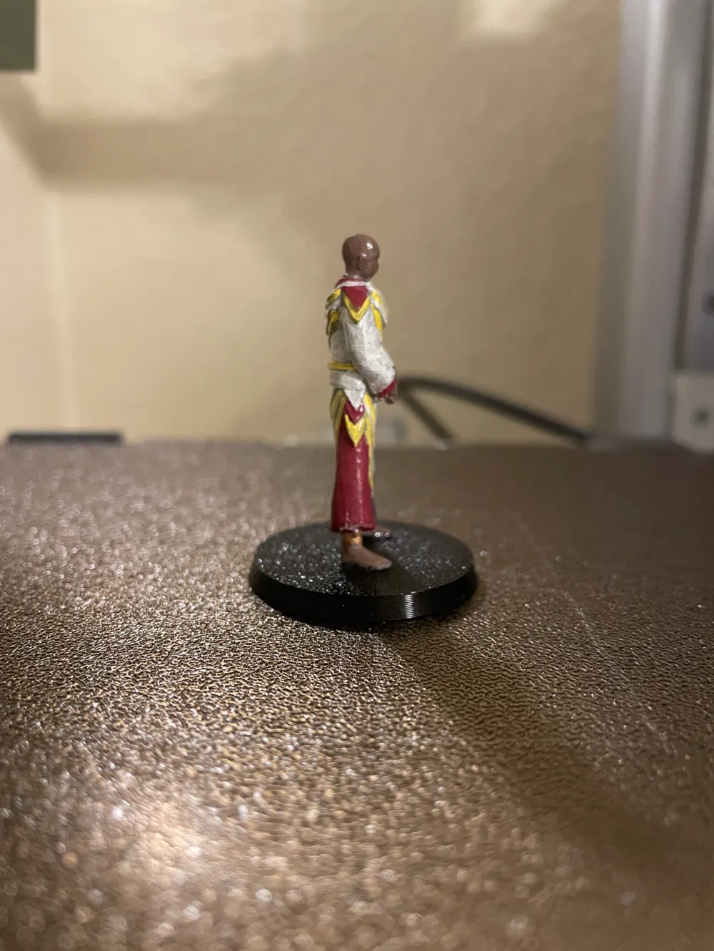 Damosi-Mistborn Miniature by Willshaper - MakerWorld