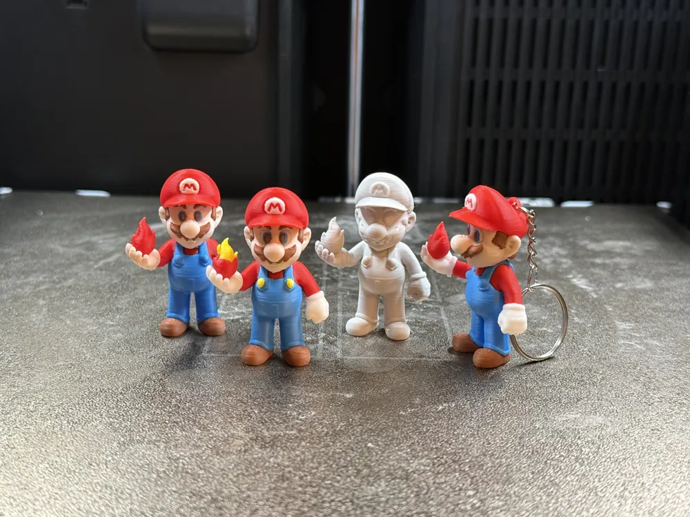 Super Mario with fireball + keychain slot - Free 3D Print Model ...