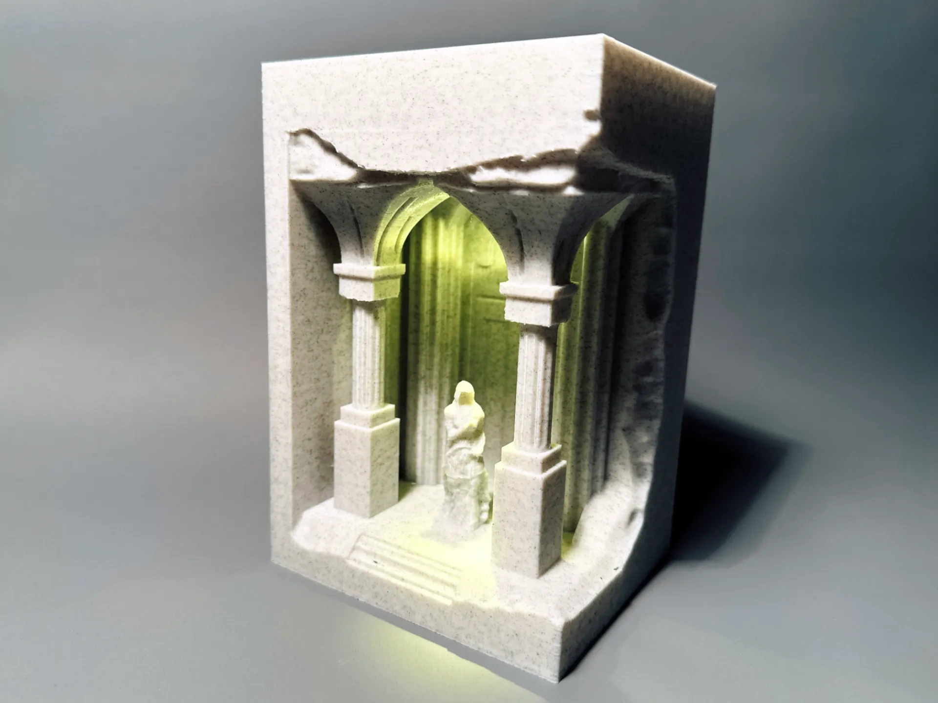 Miniature Model Night Light by 蟑螂恶霸3D - MakerWorld