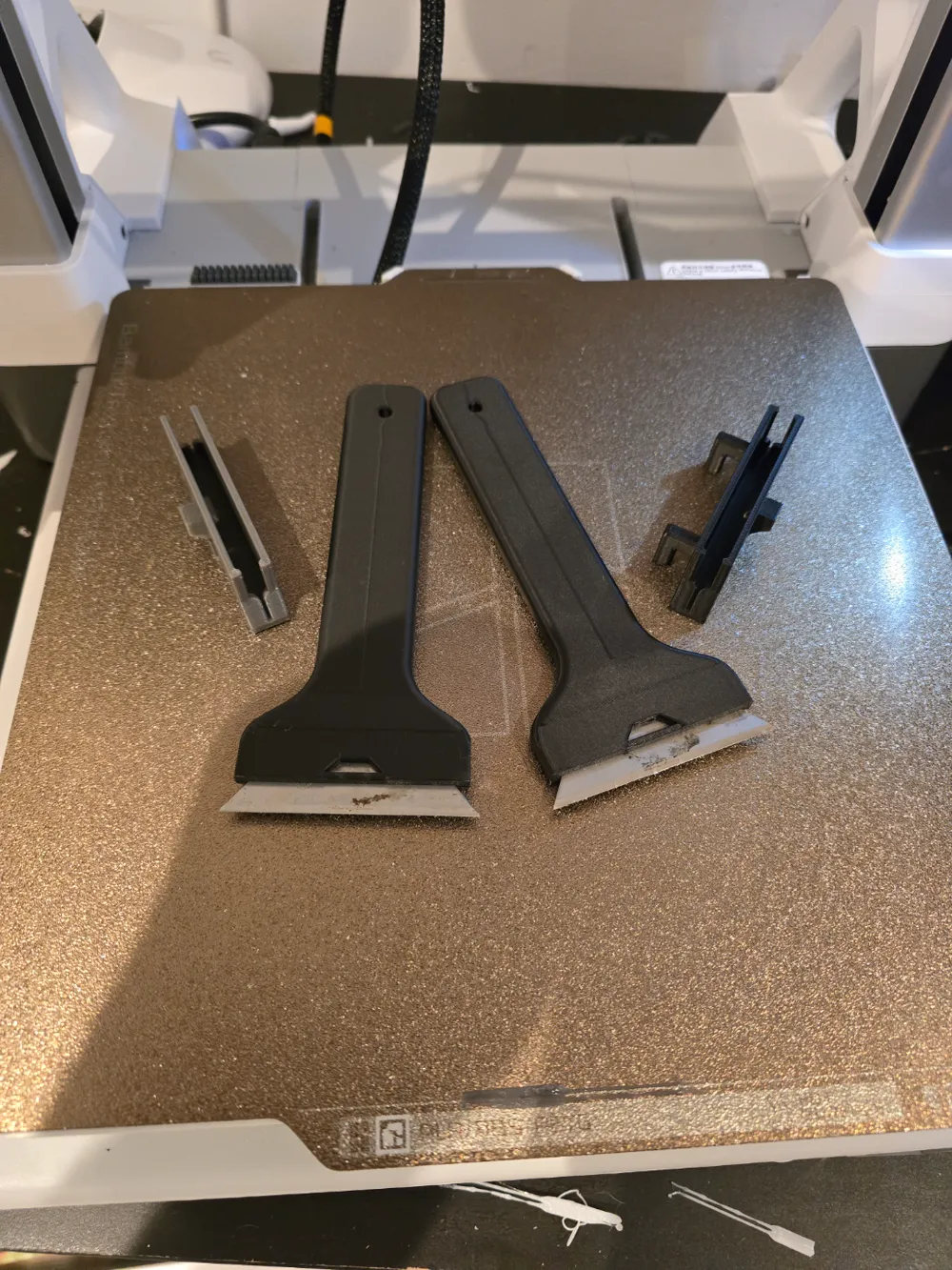Stanley blade scraper with SKADIS mount - Free 3D Print Model - MakerWorld