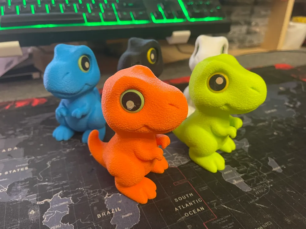 可爱的霸王龙 ROBBIE – (无AMS, 卡通) - 免费 3D 打印模型 - MakerWorld