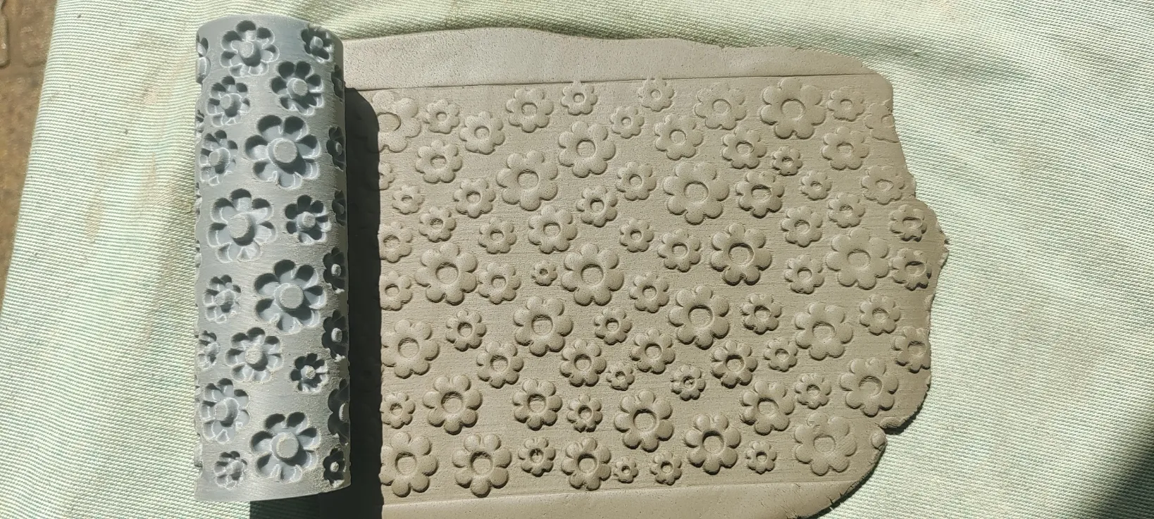 Texture Roller - Pop Flower by TheBreadman MakerWorld: Download Free 3D Models