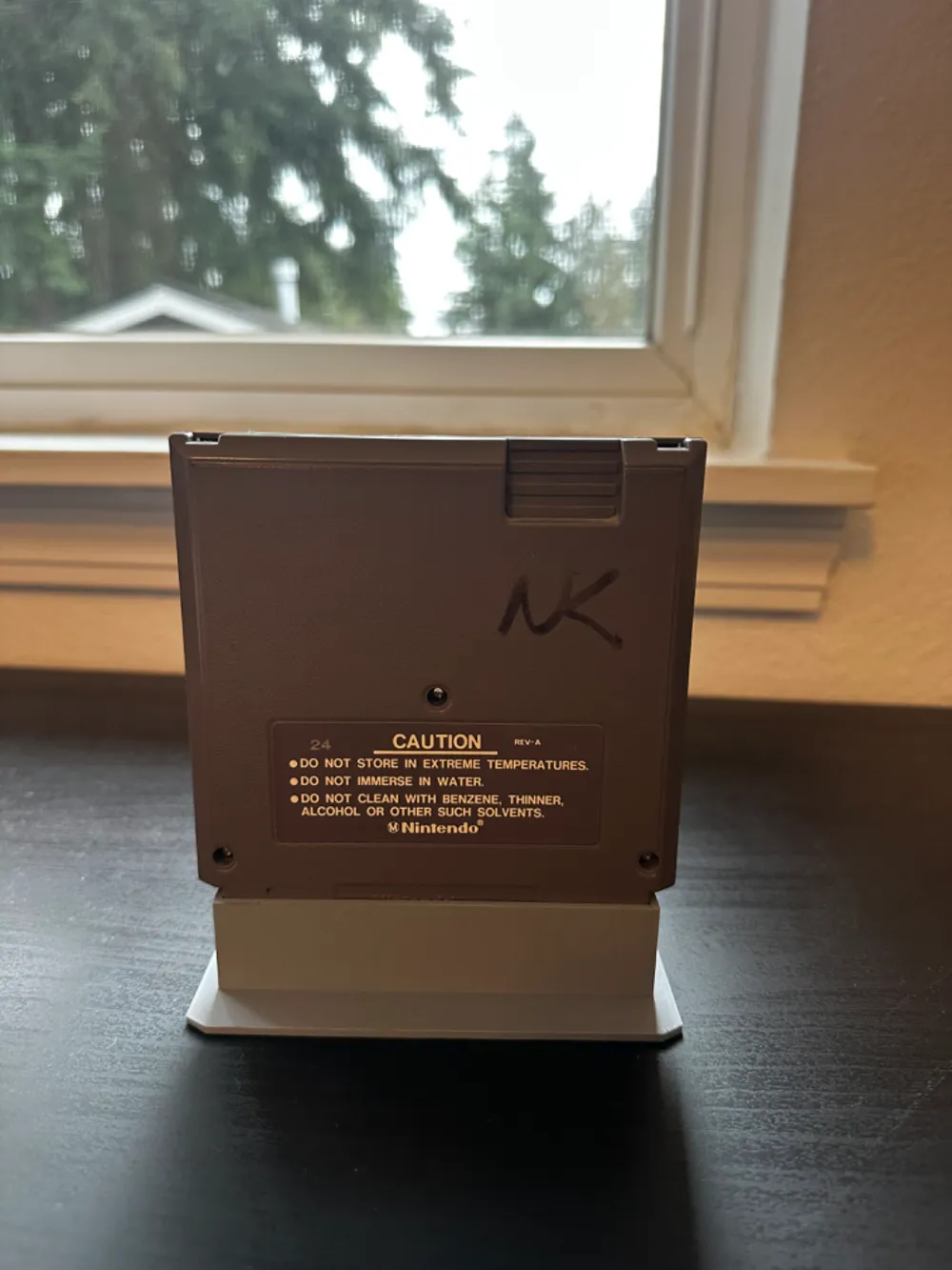 NES Cartridge Stand by Matt1 MakerWorld: Download Free 3D Models