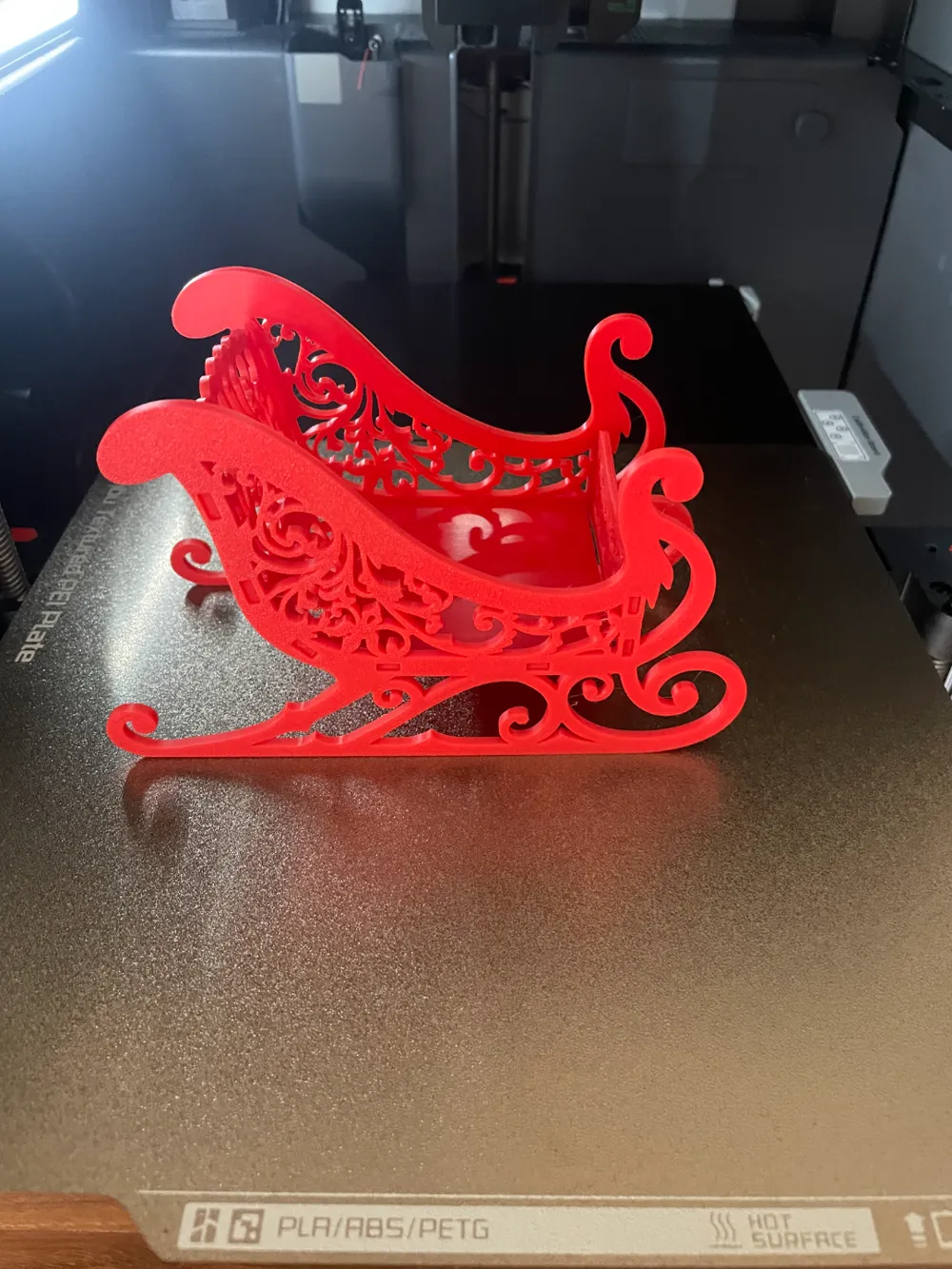Santa sleigh flat pack by OnEdgethingies - MakerWorld