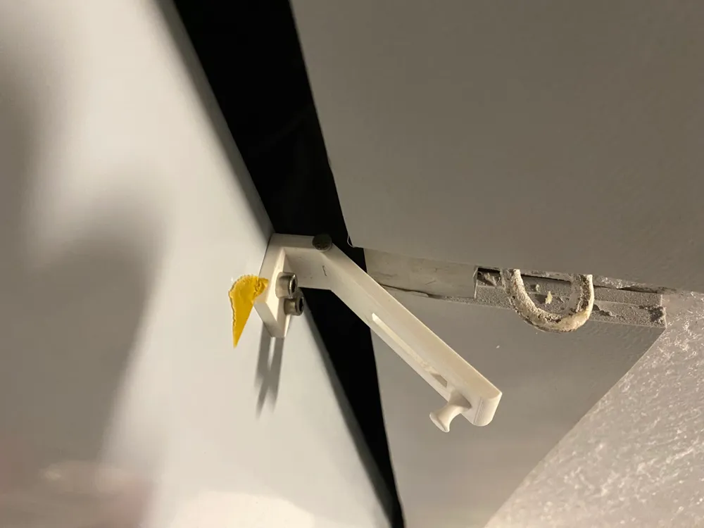 Door lock 90 degree with hinge - Free 3D Print Model - MakerWorld