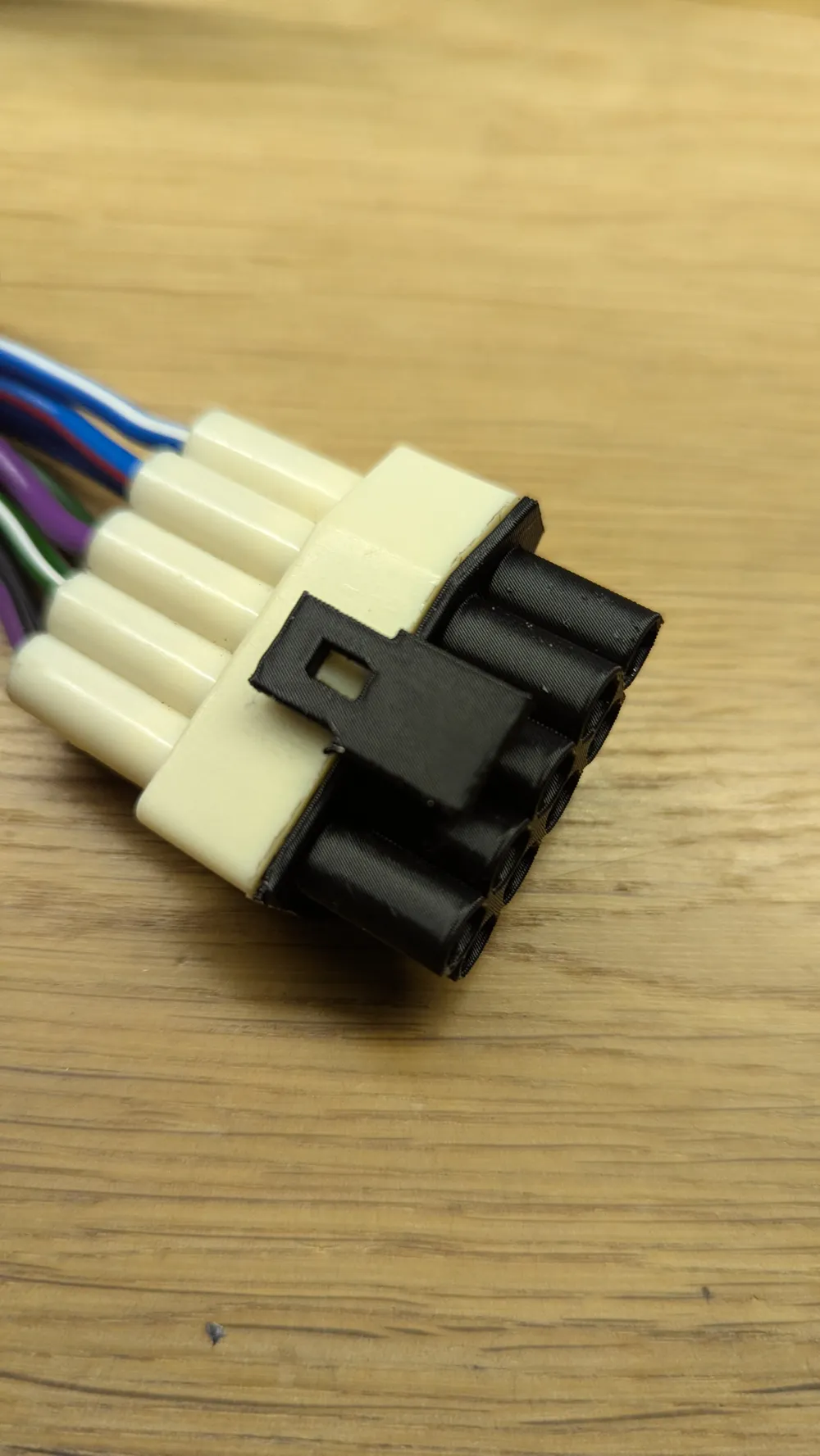 Lucas Rists 9-Wege-Stecker Buchse – Kostenloses 3D-Druckmodell – MakerWorld