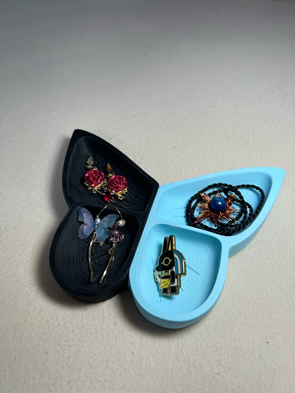 Modern Butterfly Tray by Sarafim MakerWorld: Download Free 3D Models