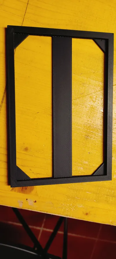 Picture frame with side slide in by Pulsar - MakerWorld