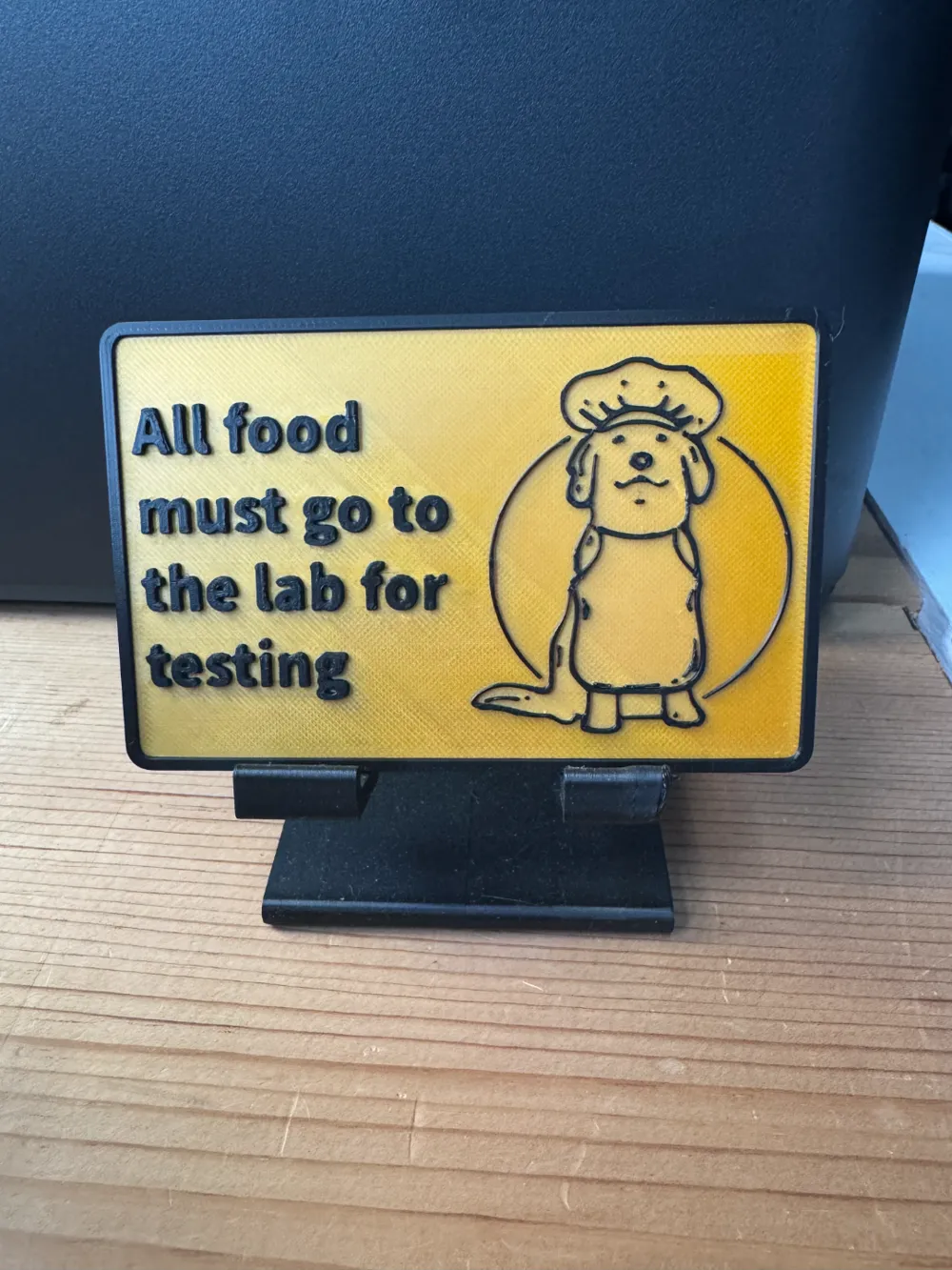 Labrador sign by Lisa & Brandon MakerWorld: Download Free 3D Models