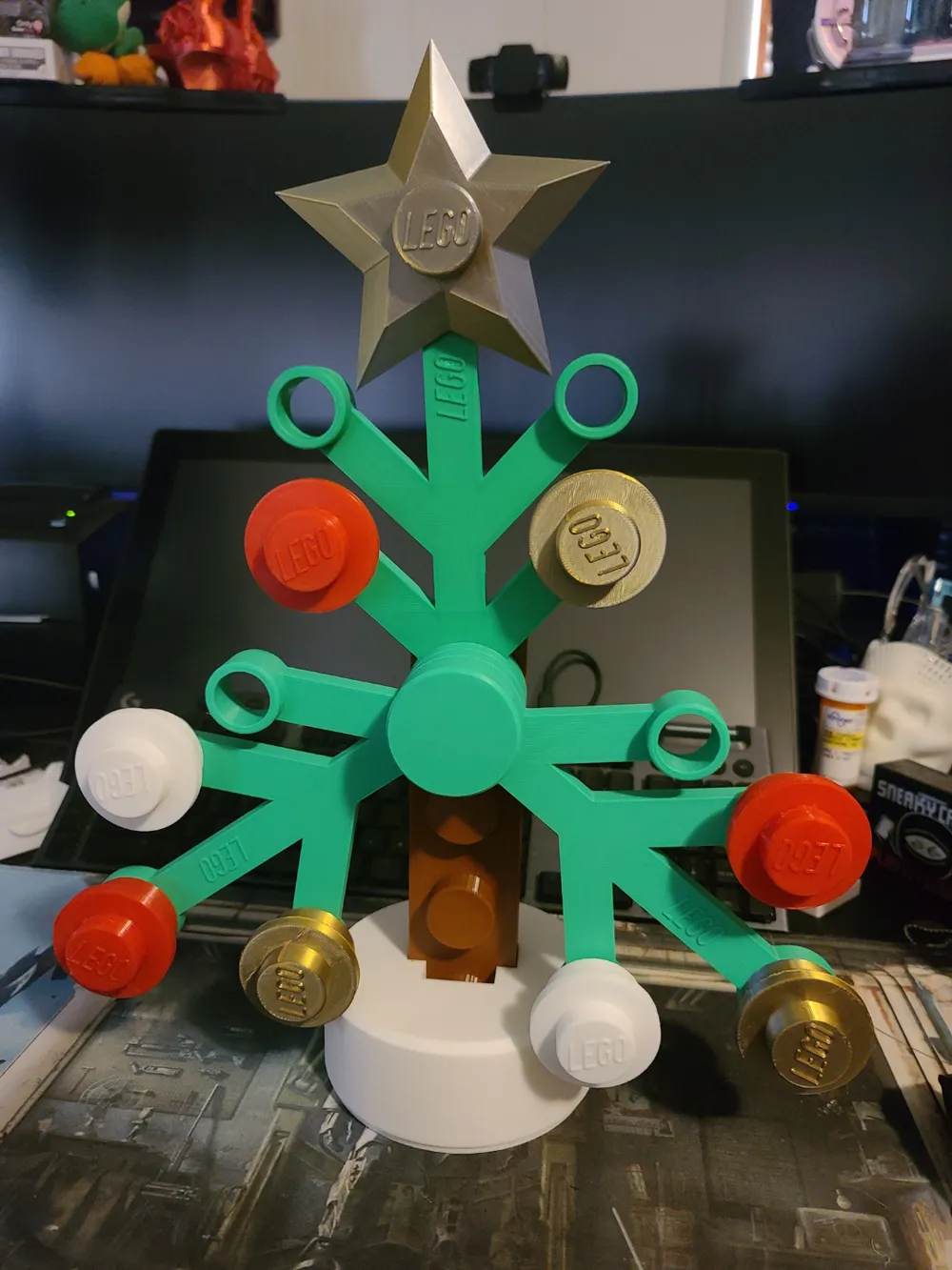Giant Building Brick Christmas Tree by PixelDot - Free 3D Print Model ...