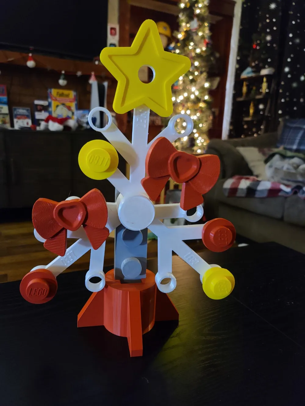 Giant Building Brick Christmas Tree by PixelDot - Free 3D Print Model ...
