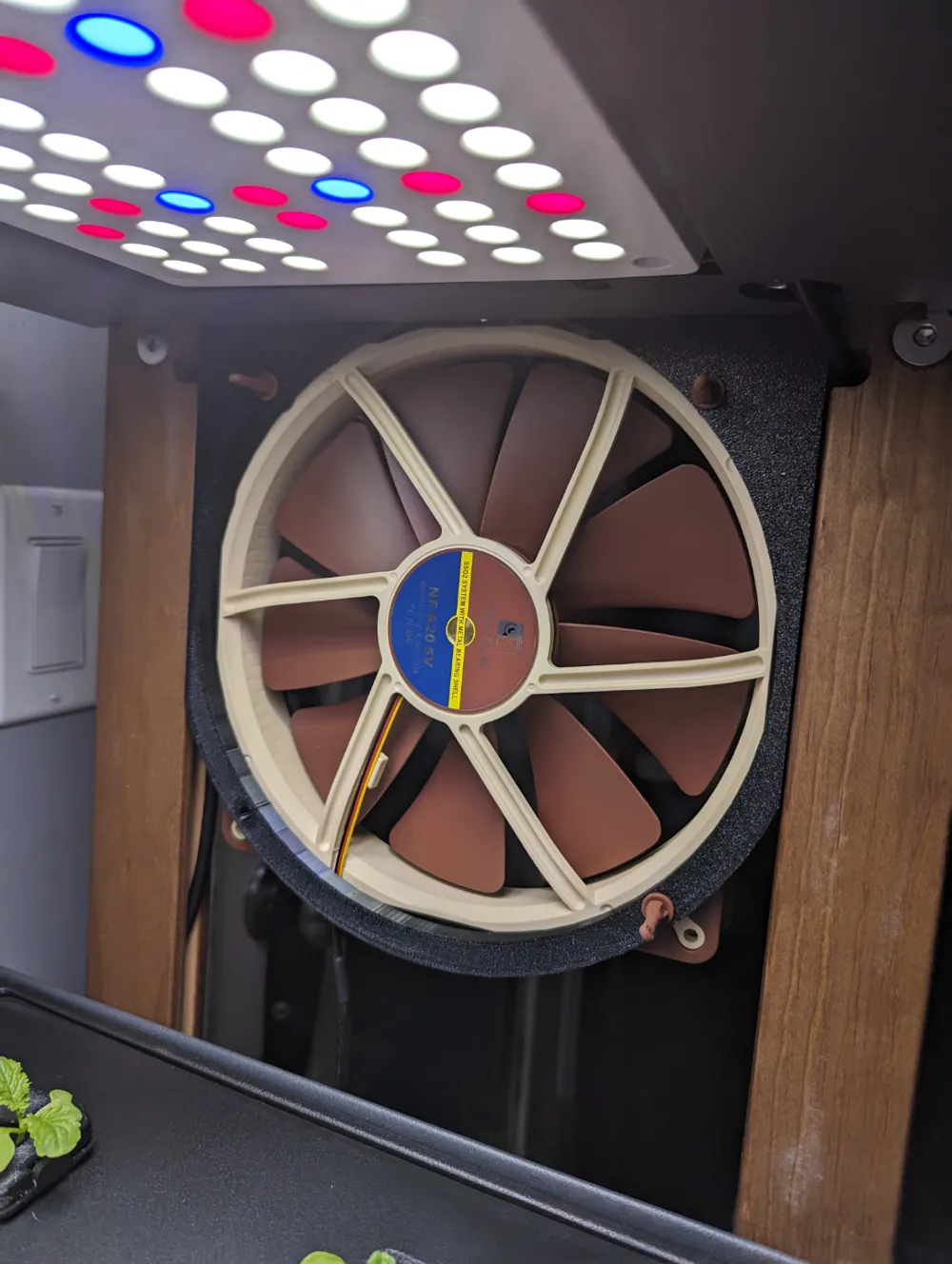 Rise Garden Noctua Fan Mount Remixed by tannerhoplock - MakerWorld