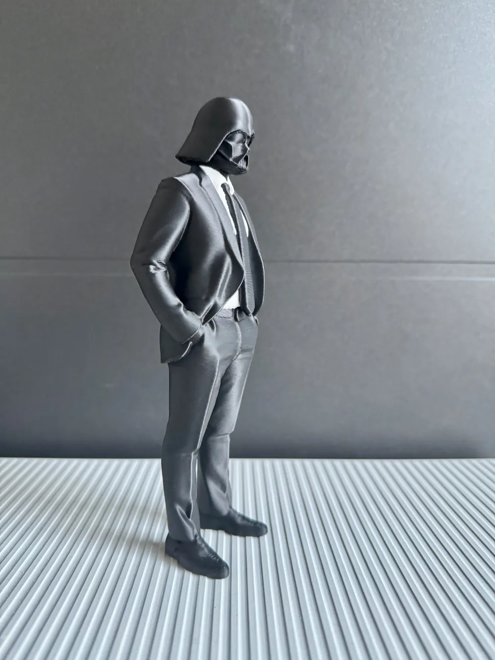 Empire’s CEO Suit figurine - Free 3D Print Model - MakerWorld