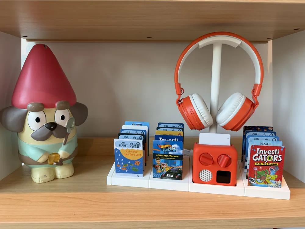 Modular Yoto Mini Dock and Card Display - Free 3D Print Model - MakerWorld