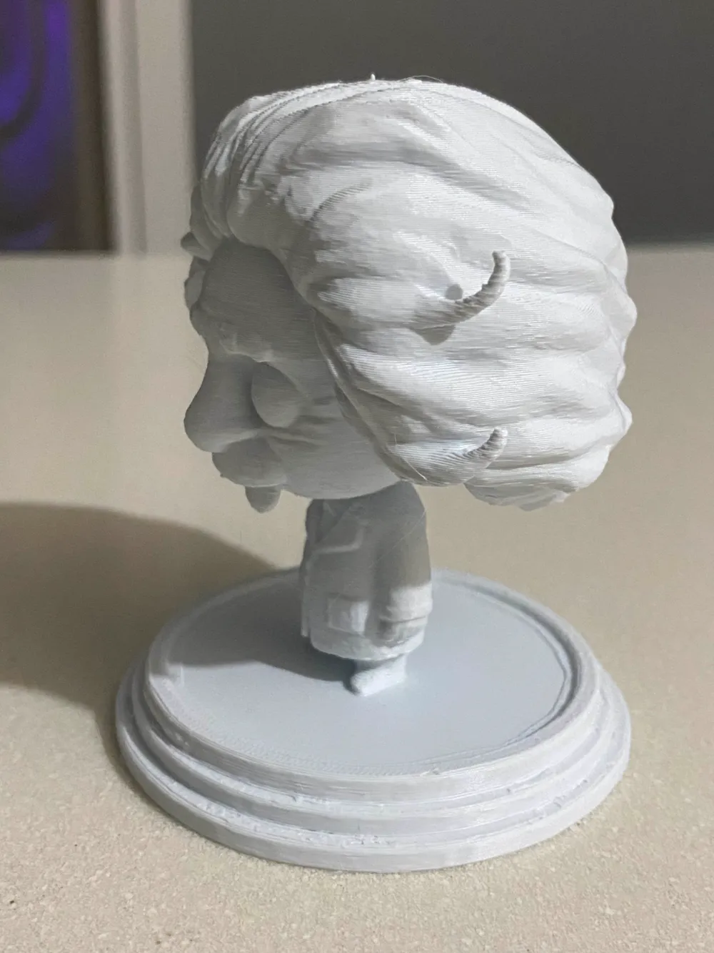 Modelo Albert Einstein por yueylmz - MakerWorld