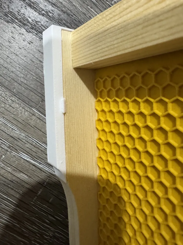 Langstroth 9 Frame Spacer (Bee Castle) by Chris MakerWorld: Download ...