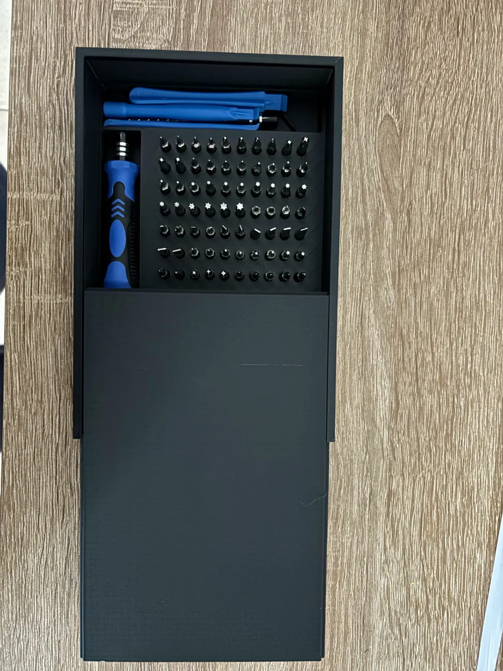 Screwdriver bit organizer by lipu445 - MakerWorld