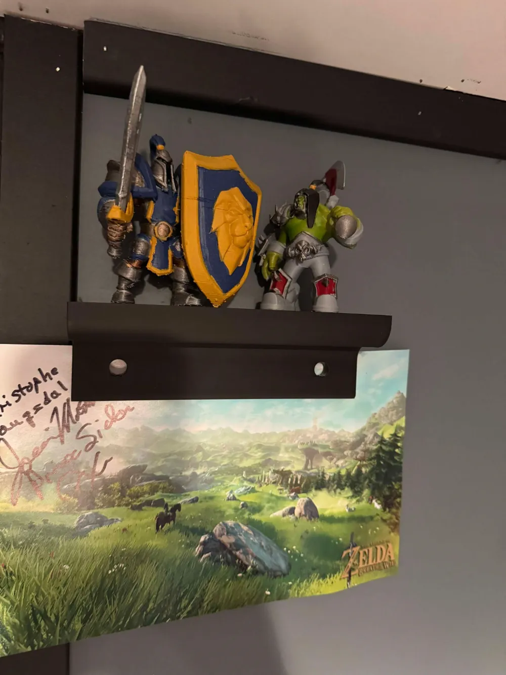 Gravity Poster Shelf by Lakrabakla - MakerWorld