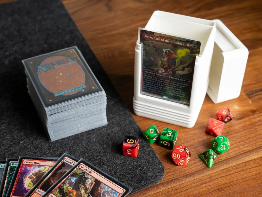 MTG Commander Deck Box with Dice Tray by Protojump MakerWorld: Download ...
