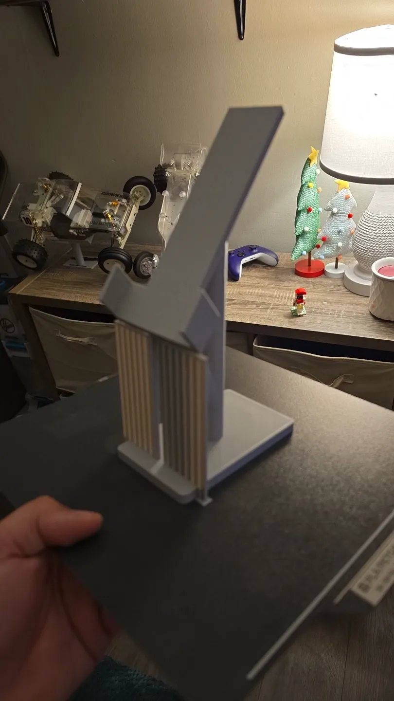RC display stand by Defnot Designs - MakerWorld
