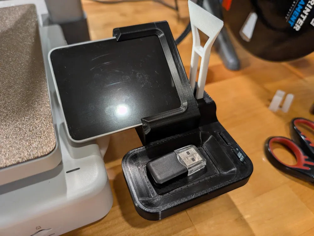 Clip-on Screen Tray | Bambu A1 - Free 3D Print Model - MakerWorld