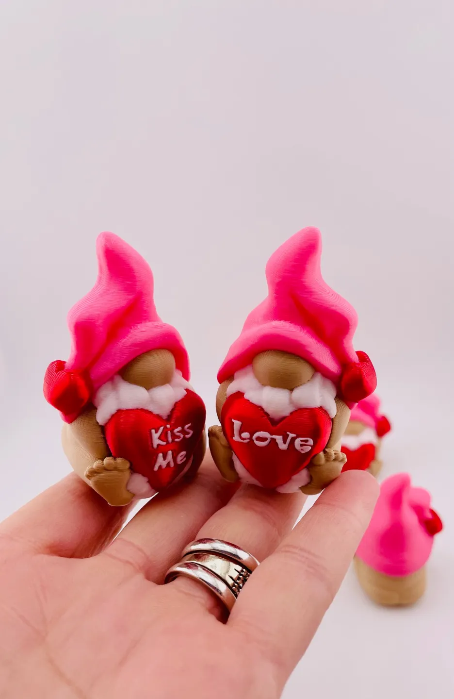 Cheeky Heart Gnome by FunFam3DMakerWorld: Download Free 3D Models