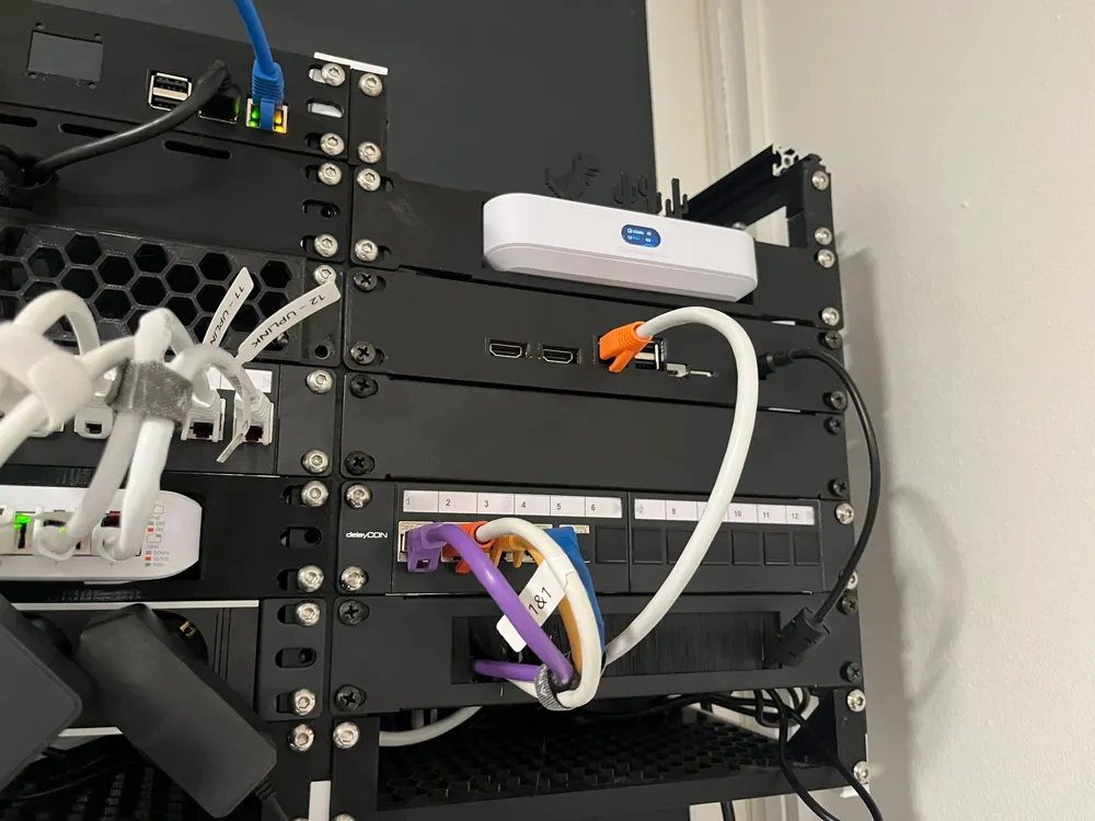 Raspberry Pi CM 4 IO Board 10'' rack mount Remixed by Mauker MakerWorld ...