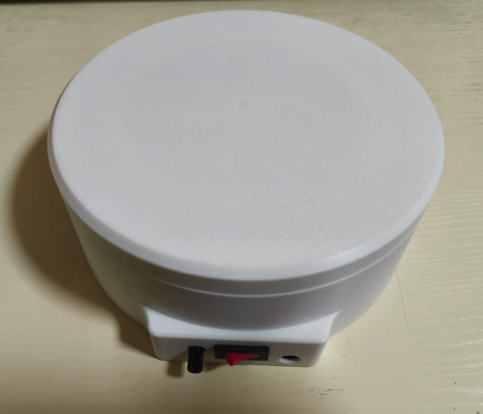 A Rotating Display Crafted from a Hard Drive Motor by LiqStudio ...