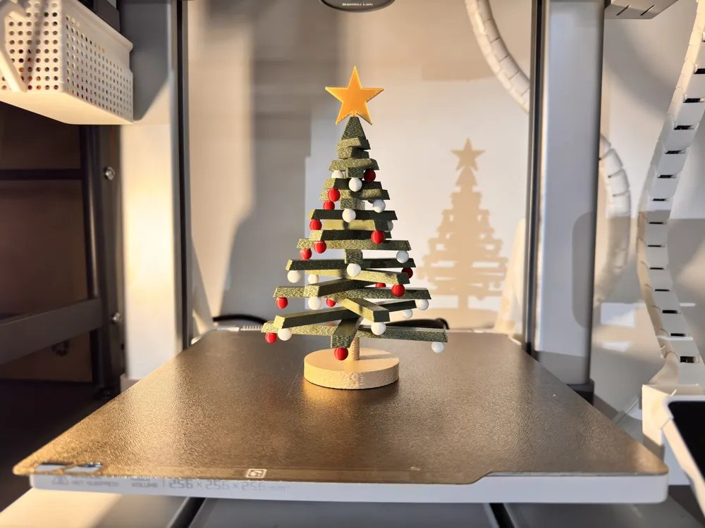 CHRISTMAS TREE TWIST - Free 3D Print Model - MakerWorld