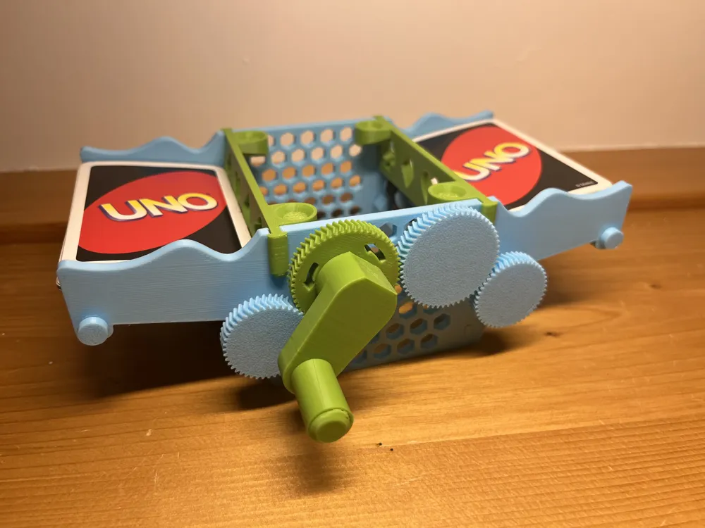 Card Shuffler – No Screws, No Glue - Free 3D Print Model - MakerWorld