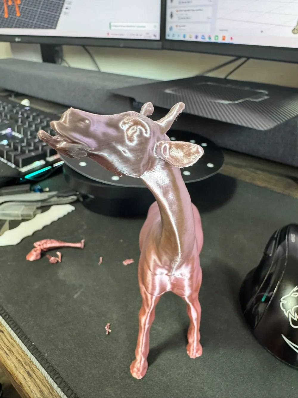 Giraffe Sculpture high detail - Free 3D Print Model - MakerWorld