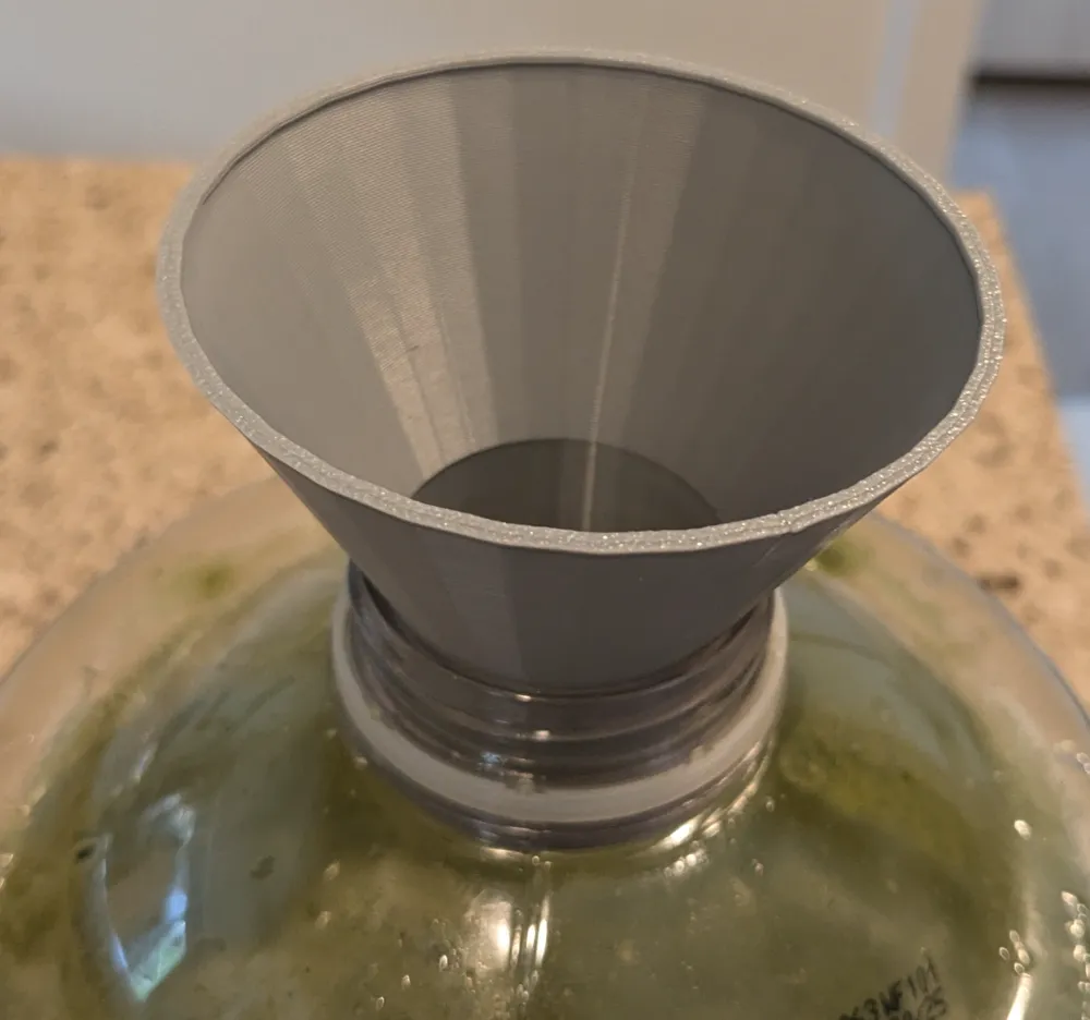 Ice Funnel for Wide Mouth Water Bottles by Richie - MakerWorld
