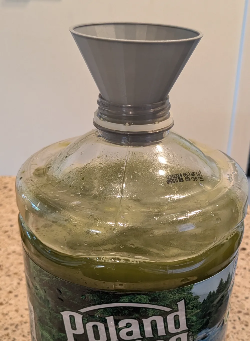 Ice Funnel for Wide Mouth Water Bottles by Richie - MakerWorld