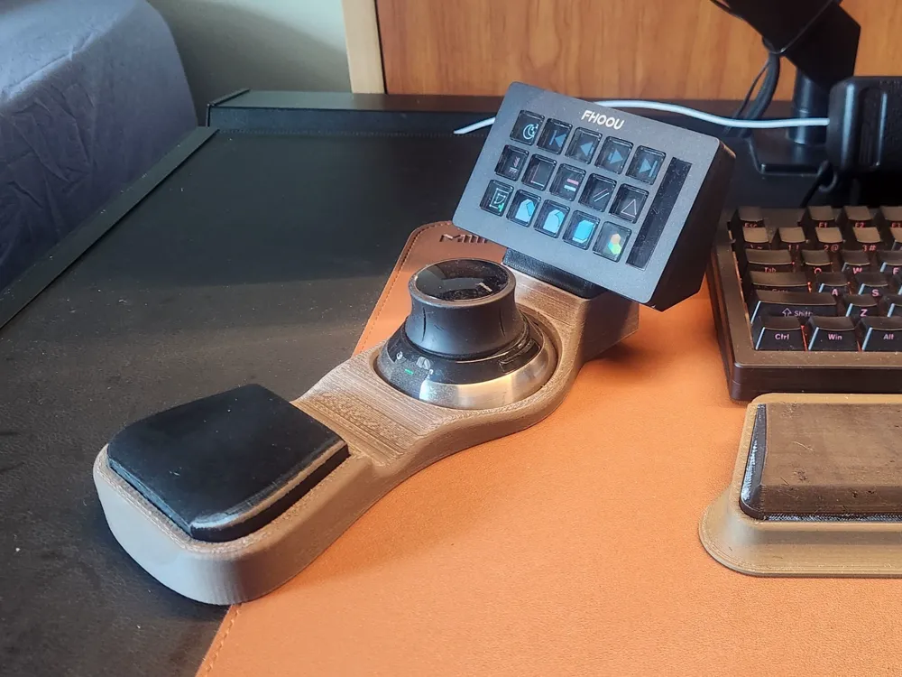 3D Modeling Space Mouse + Stream Deck by GauravMM MakerWorld: Download ...