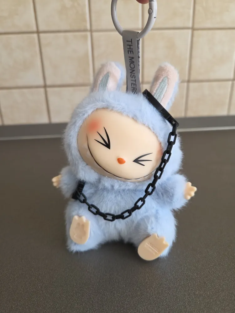 labubuu in chains - mini handcuffs by Caporale 3D MakerWorld: Download ...