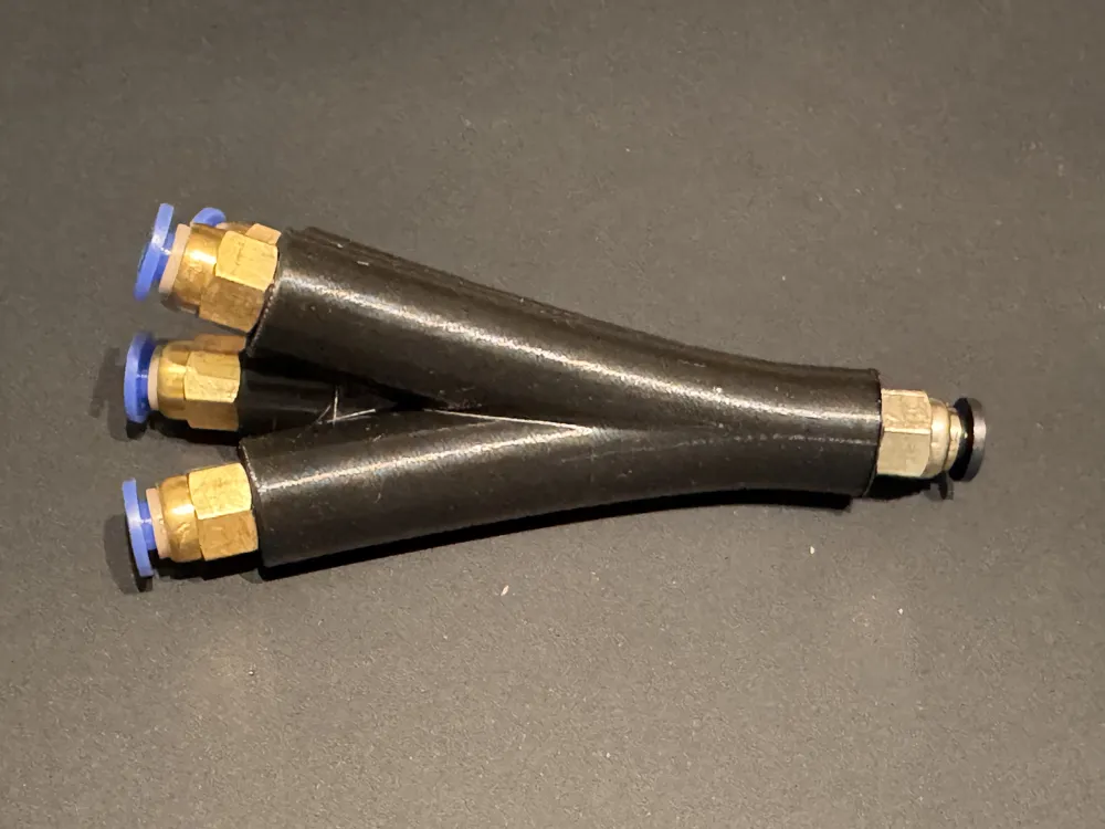 AMS 4-Port Hub - one straight !! - Free 3D Print Model - MakerWorld