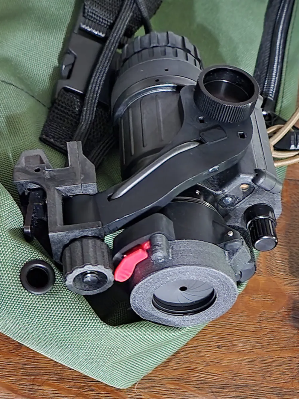 PVS14 IRIS CAP by fivebitescustomrods - MakerWorld