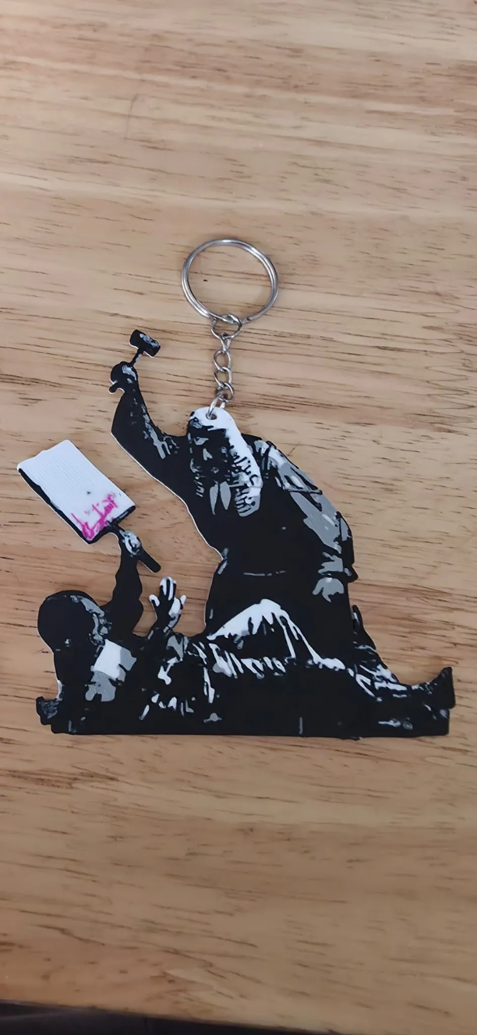 Banksy Judge/Protester Keyring/fridge magnet - Free 3D Print Model ...