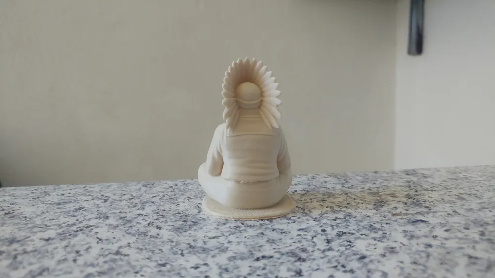 Wise sitting indigenous chief - Free 3D Print Model - MakerWorld