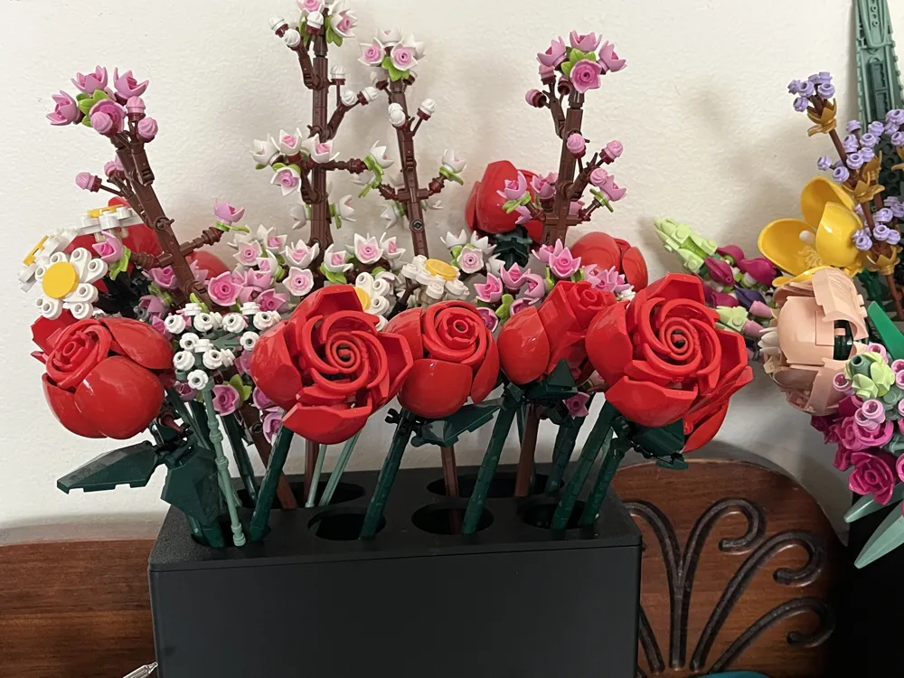 Vase for brick built flowers sets - Free 3D Print Model - MakerWorld
