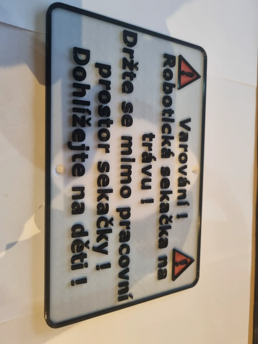 Warning sign - Robotic lawnmower by Lukáš Trojan - MakerWorld