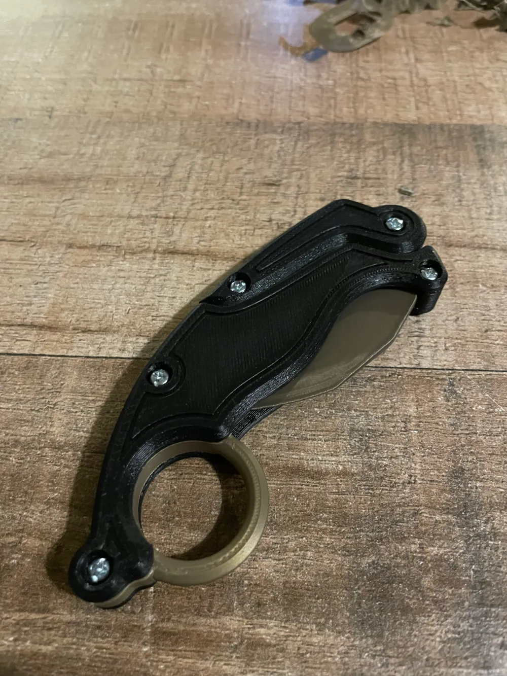 Gravity Karambit Knife - Integrated parts - Free 3D Print Model - MakerWorld