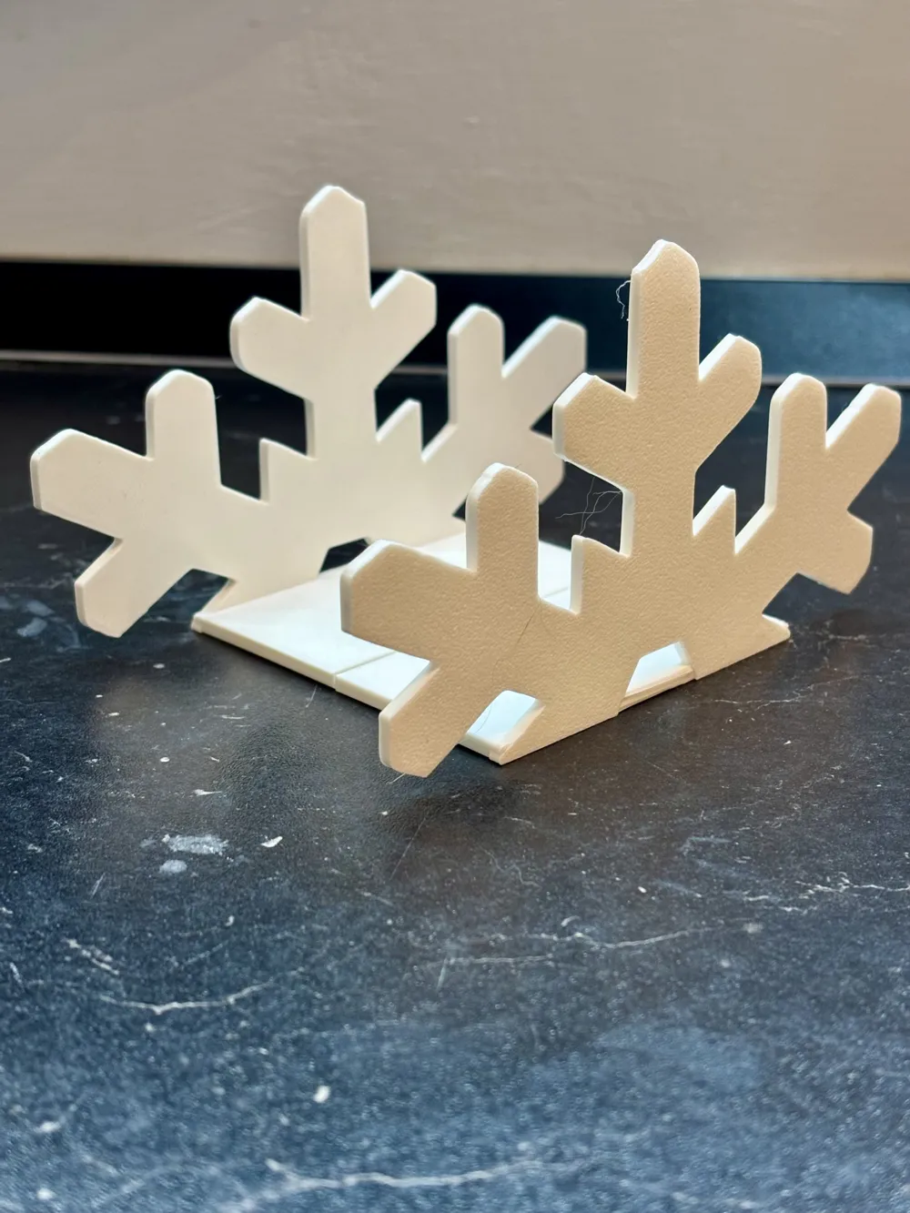 Snowflake napkin holder by K3d MakerWorld: Download Free 3D Models