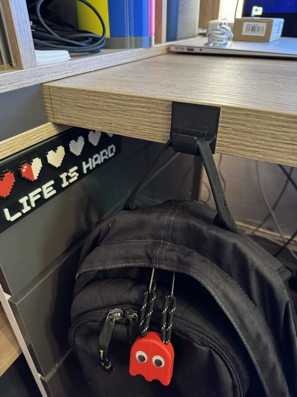 Backpack hook for 38mm Table by Makermau5 - MakerWorld